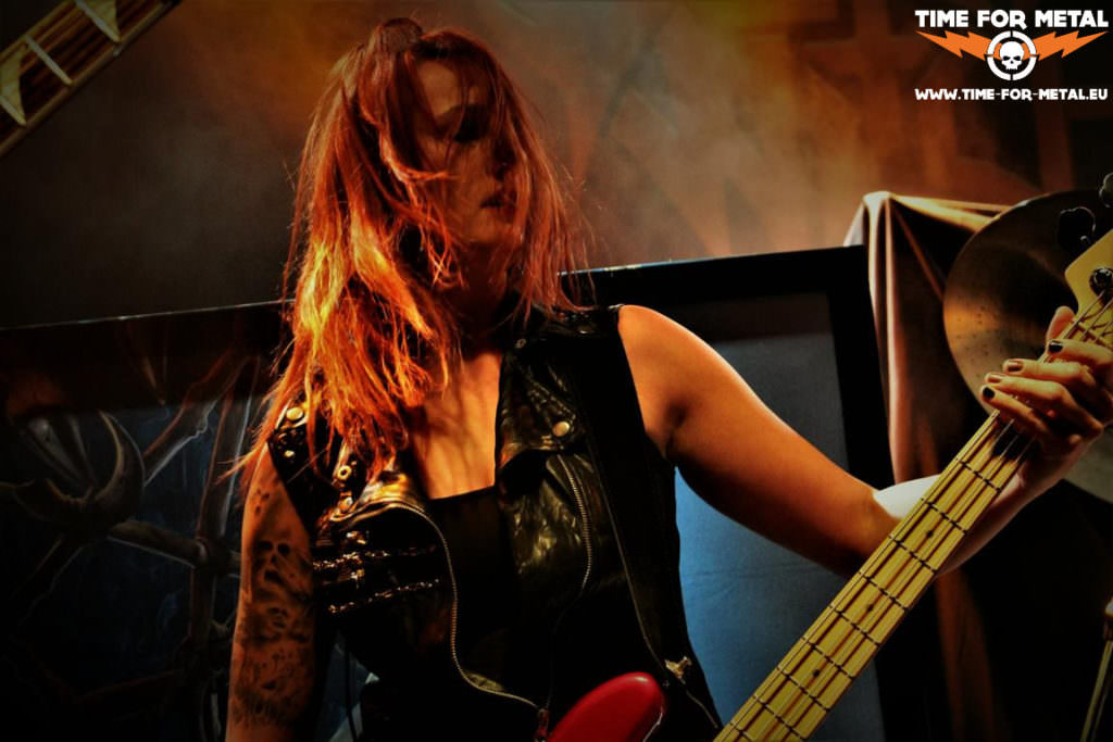 Das Interview mit den Schweizer Metal Hexen Jay Grob und Seraina Telli ...