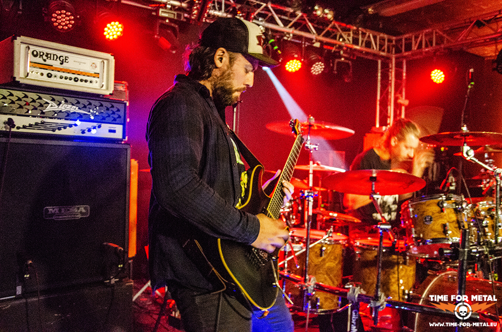 Godsleep, Baron Crâne und Godzilla In The Kitchen am 30.10.2023 im B58 ...