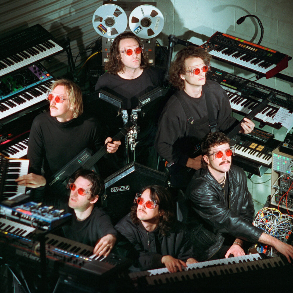 King Gizzard & The Lizard Wizard: kündigen das neue Album „The Silver ...