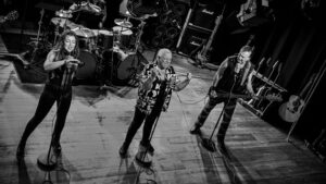 Dirkschneider & The Old Gang: schlagen mit dem Video „Batter The Power ...